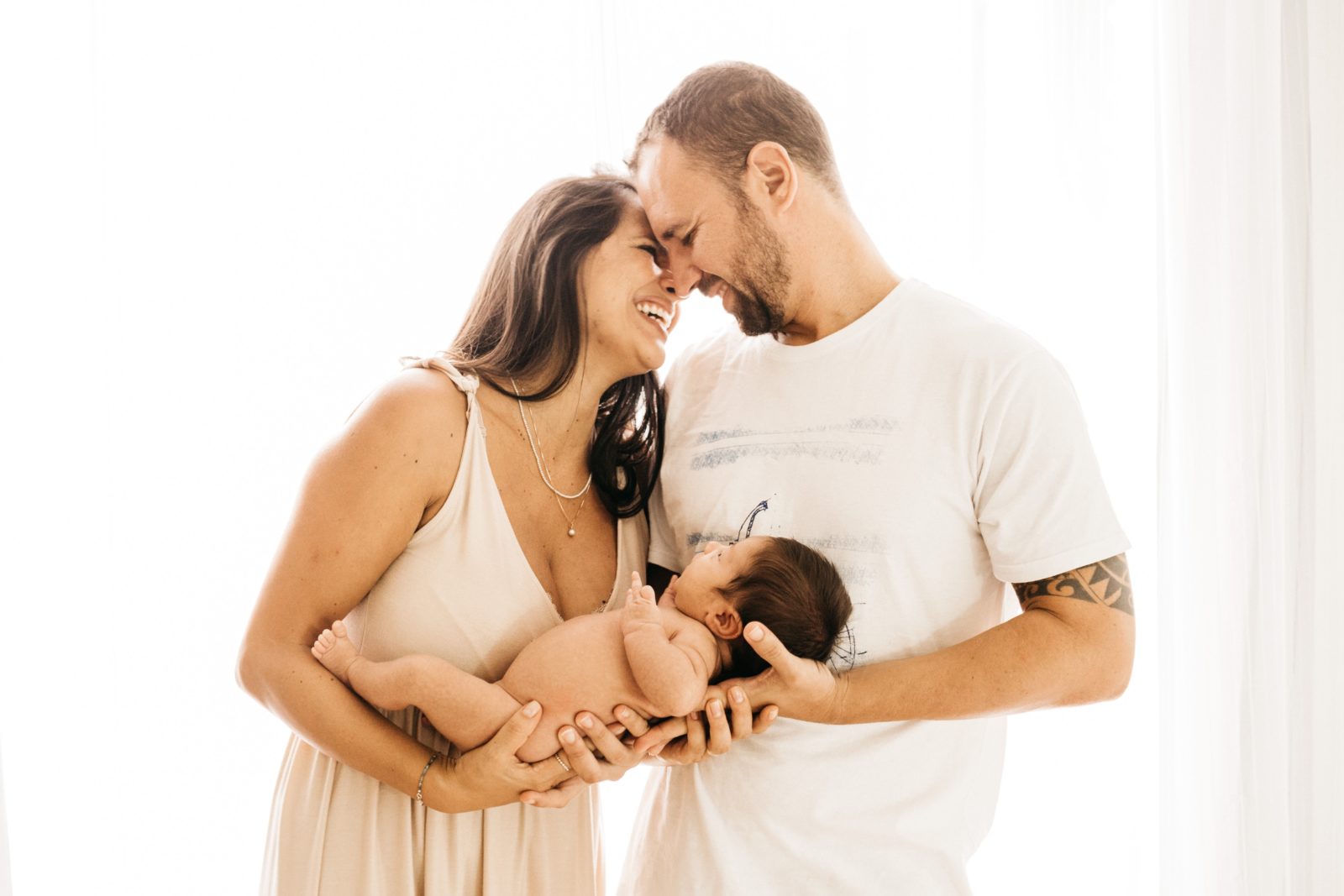 How to plan a picture-perfect newborn photo session - Photo Book Design ...